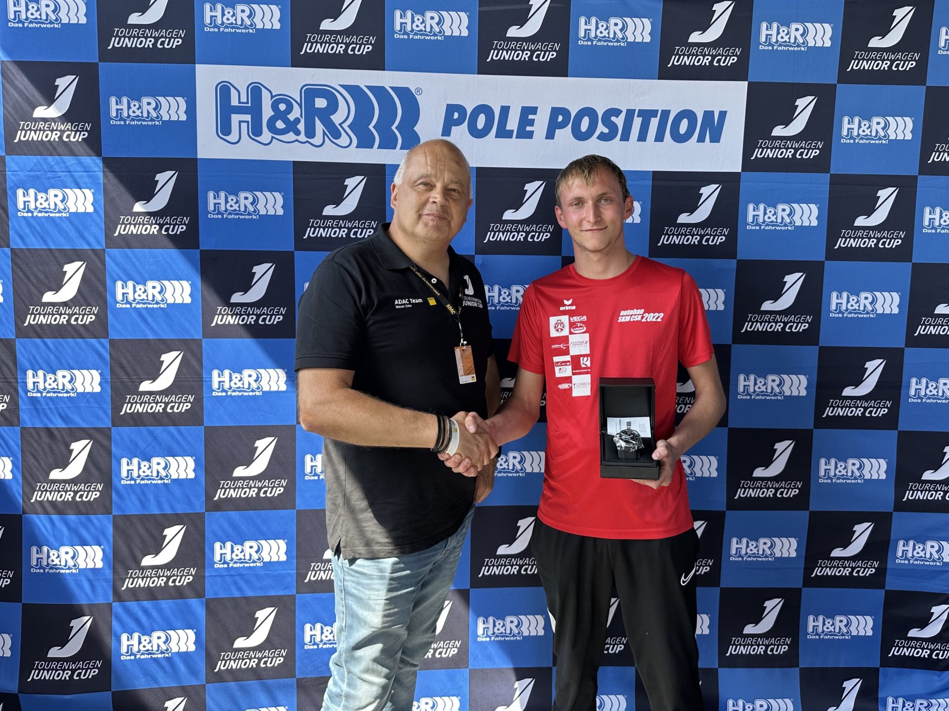 Last-Minute-Pole für Mike Müller am Lausitzring | ADAC Tourenwagen ...