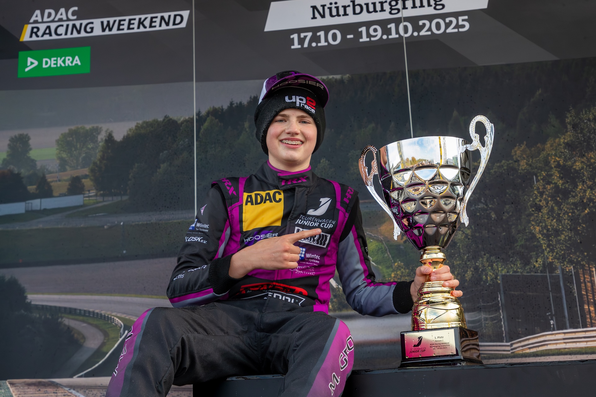 GRONECK GEWINNT SAISONFINALE MIT SPEKTAKULÄRER AUFHOLJAGD | ADAC ...