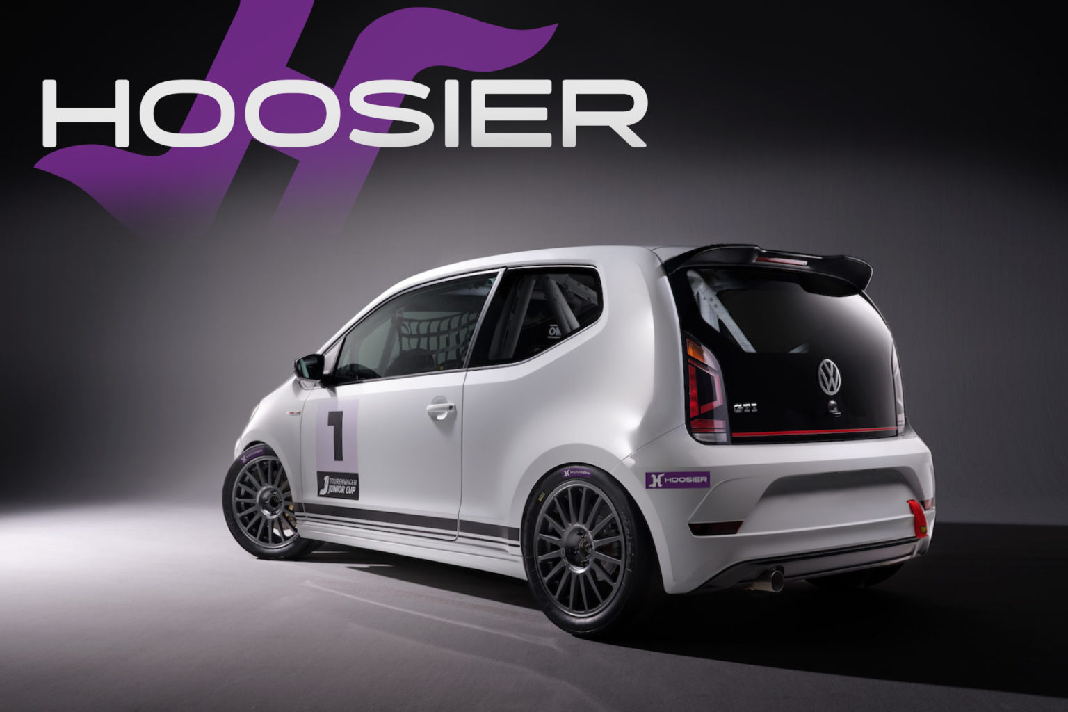 ADAC TOURENWAGEN JUNIOR CUP FÄHRT AB 2024 MIT REIFEN VON HOOSIER | ADAC ...