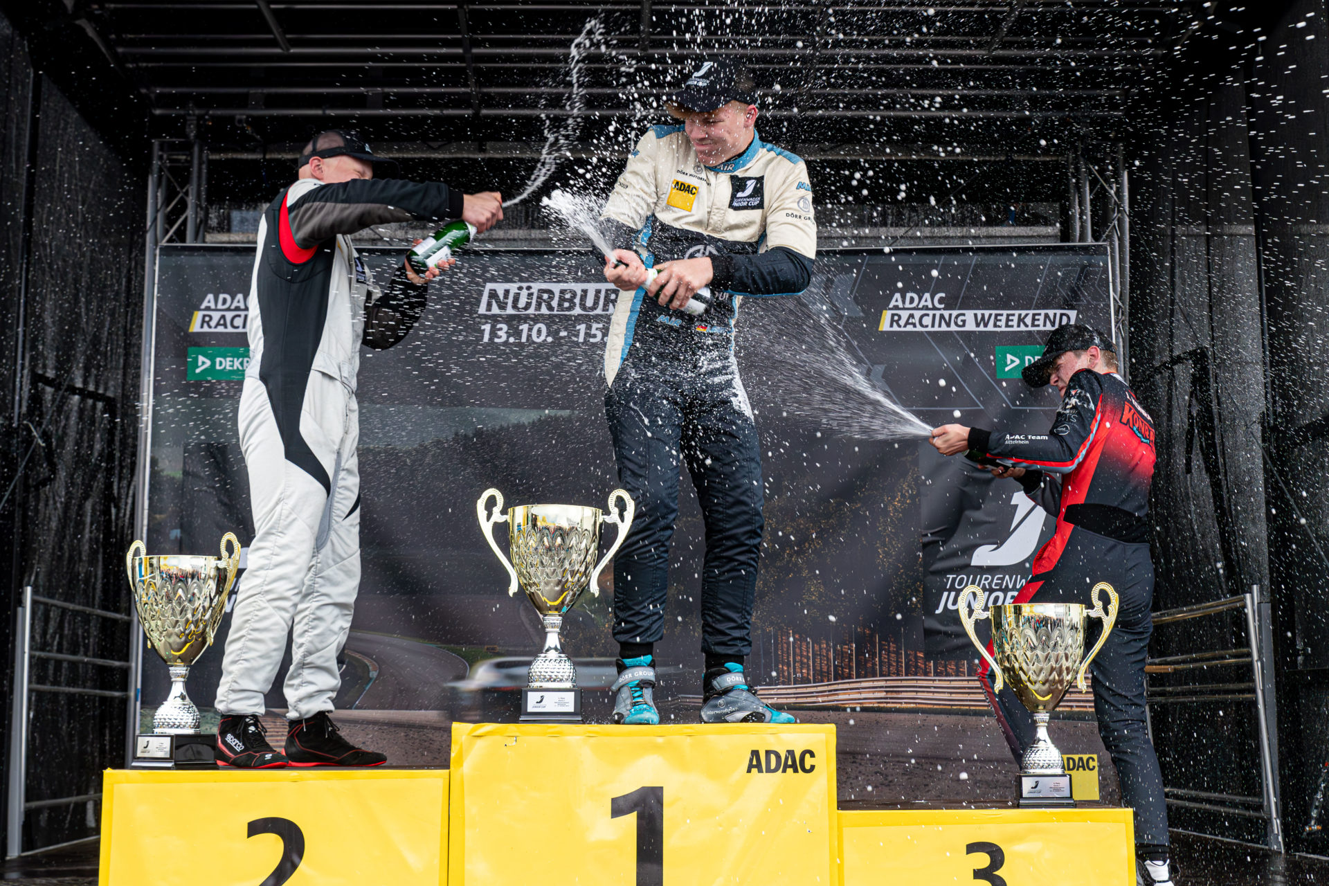 LEON ARNDT KRÖNT SICH ZUM MEISTER IM ADAC TOURENWAGEN JUNIOR CUP | ADAC Tourenwagen Junior Cup